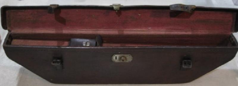 VINTAGE BRITISH RARE SHAPED LEATHER LAYERED SHOTGUN MOTOR CASE